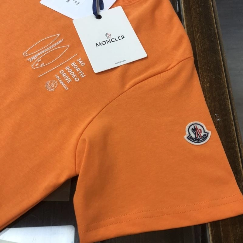 Accurate model Moncler T-Shirts