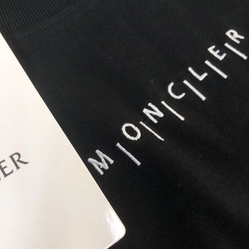 Top mirror Moncler T-Shirts