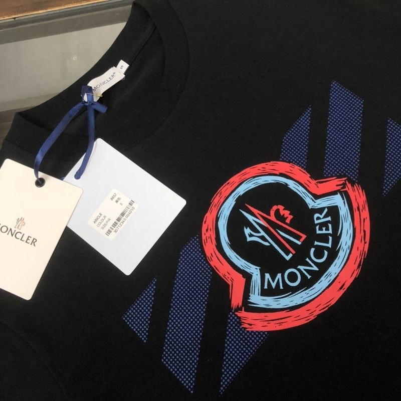 Cut-rate Moncler T-Shirts