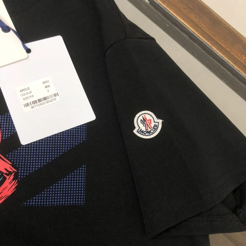 Cut-rate Moncler T-Shirts