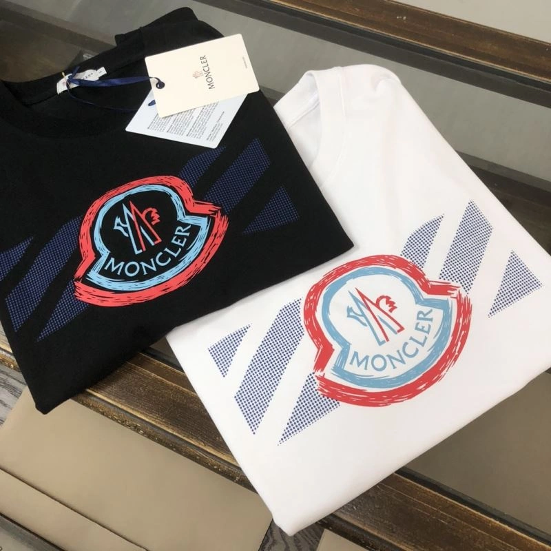 Top mirror Moncler T-Shirts