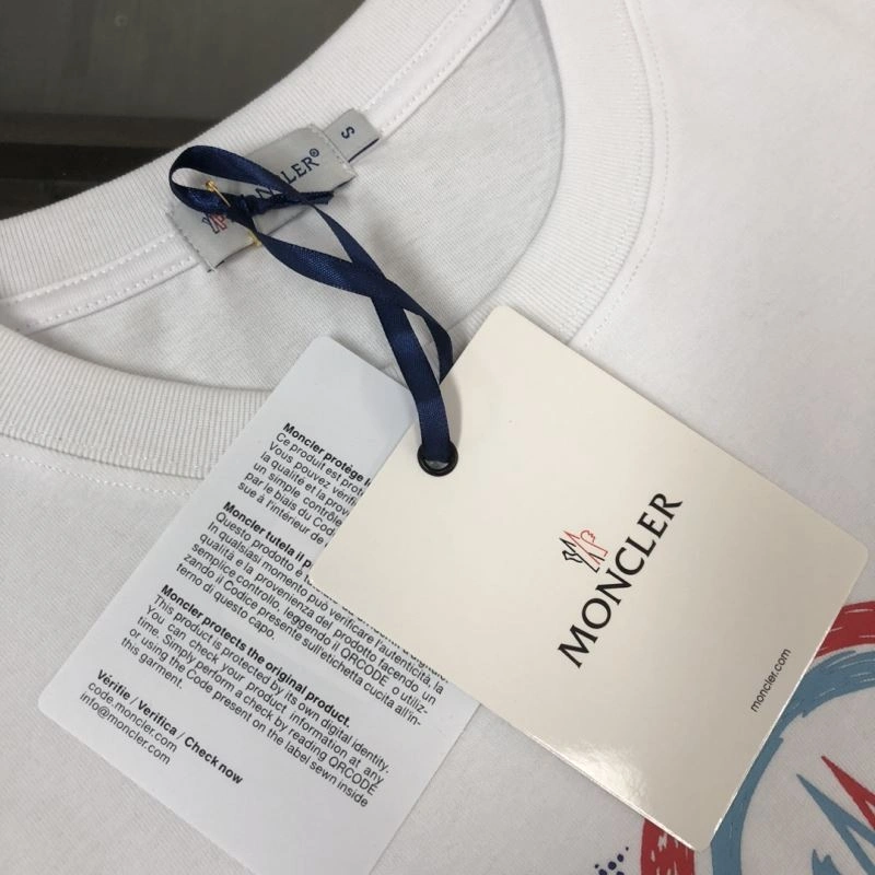 Top mirror Moncler T-Shirts