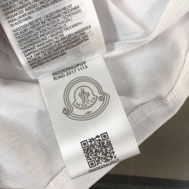 Top mirror Moncler T-Shirts