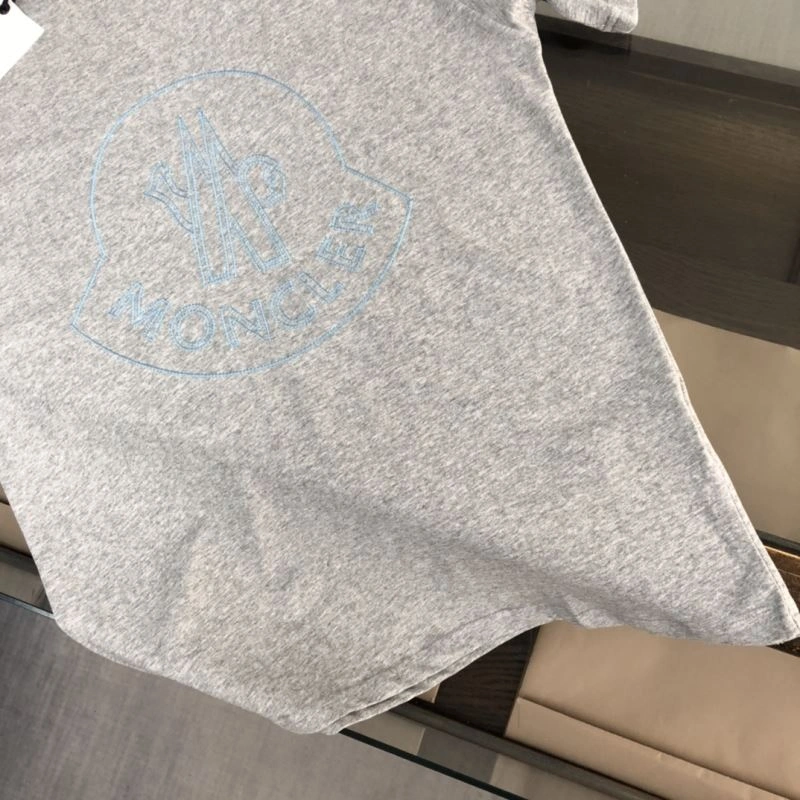 Bargain Moncler T-Shirts