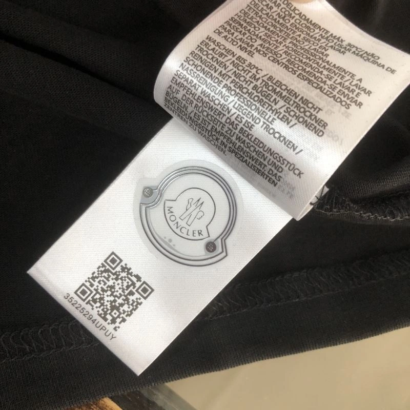 Exact replica Moncler T-Shirts