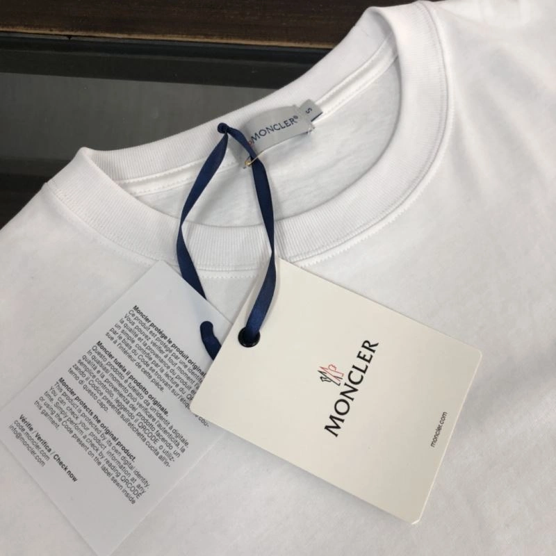 Top mirror Moncler T-Shirts