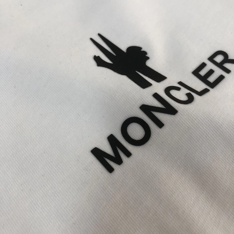 Top mirror Moncler T-Shirts