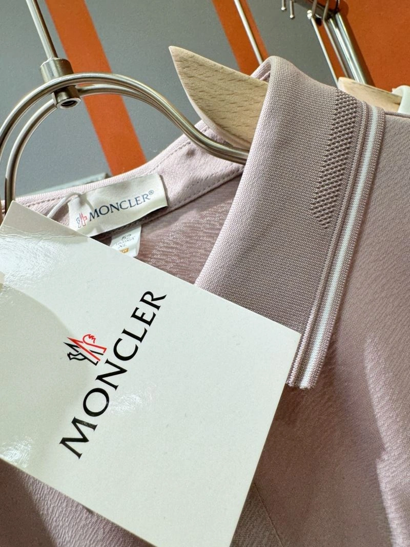 Cut-rate Moncler T-Shirts