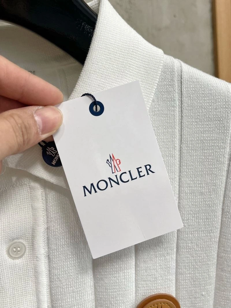 Indistinguishable Moncler T-Shirts