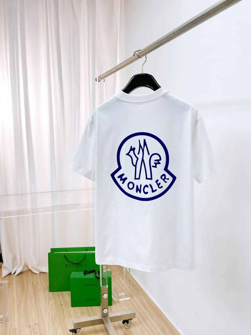 Inexpensive Moncler T-Shirts