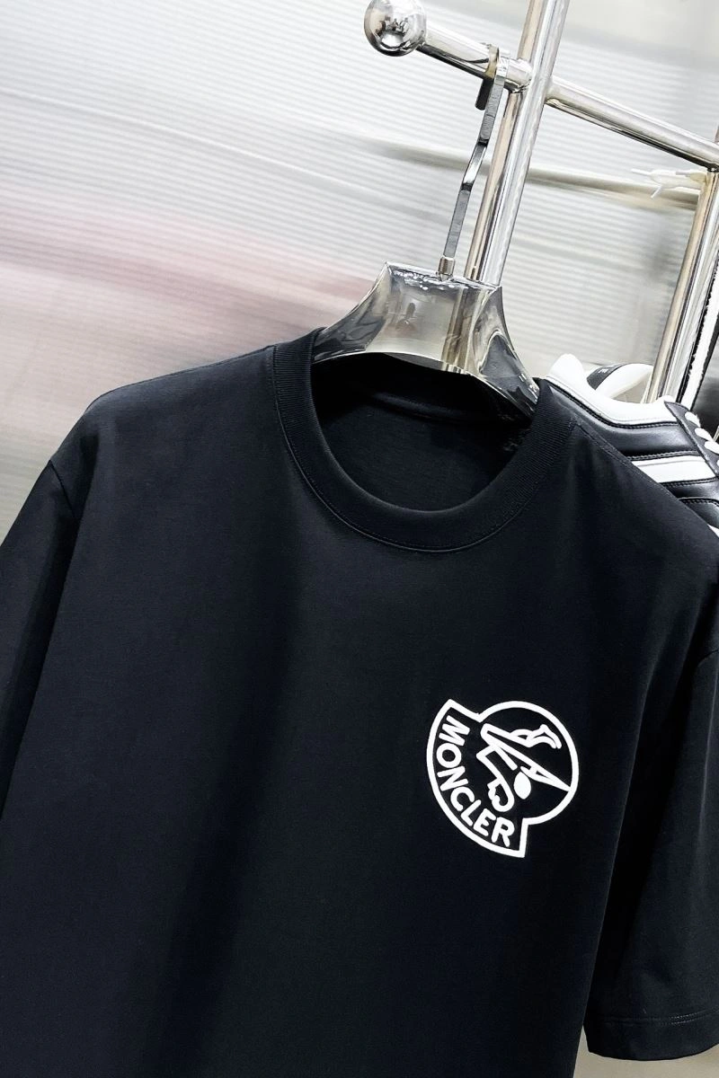 Inexpensive Moncler T-Shirts