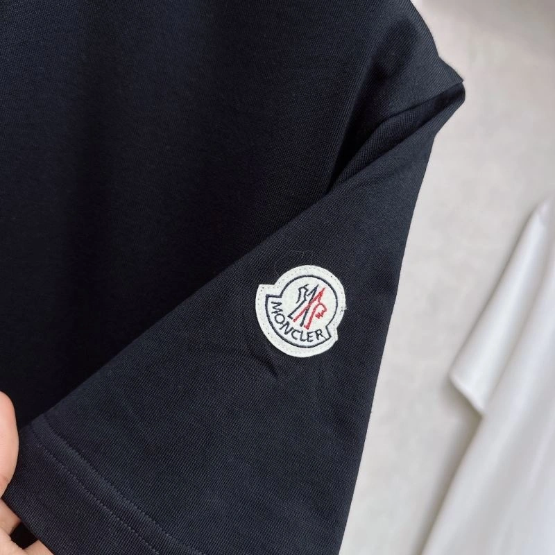 Accurate model Moncler T-Shirts