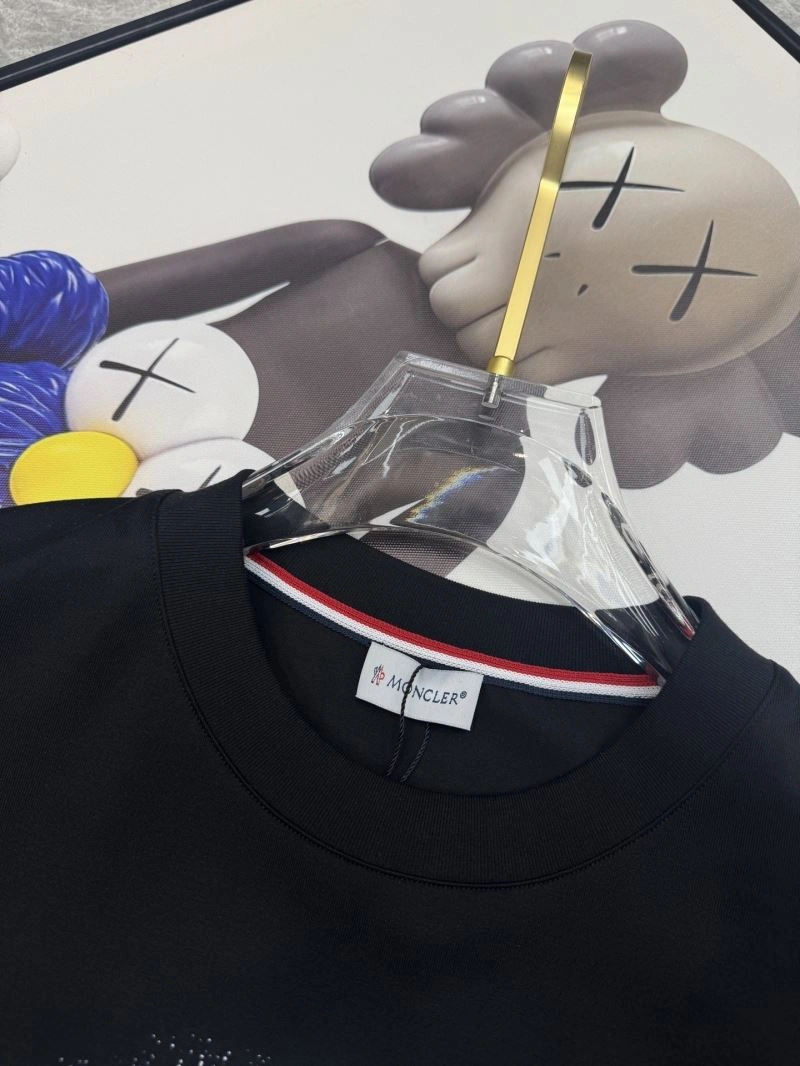 Factory-made Moncler T-Shirts