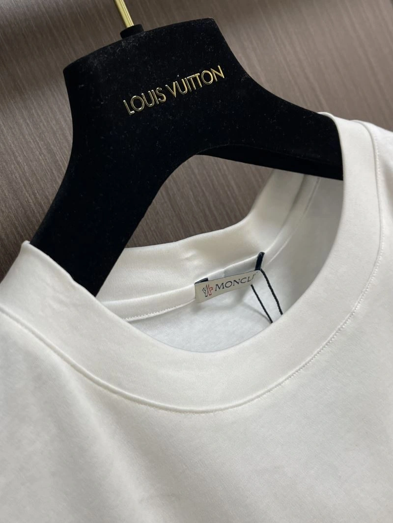 Inexpensive Moncler T-Shirts