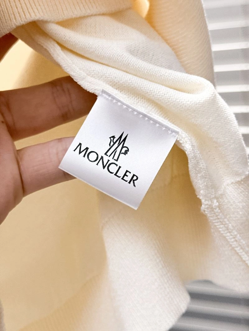 Top match Moncler T-Shirts