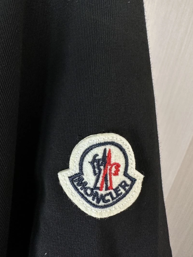 Cut-rate Moncler T-Shirts