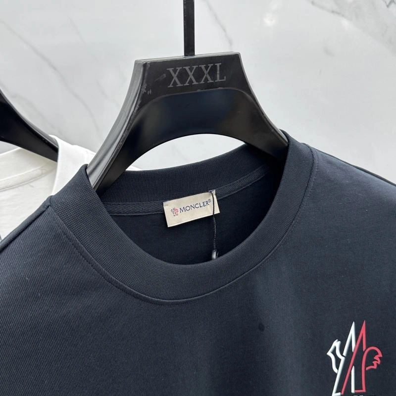Brand-authenticated Moncler T-Shirts