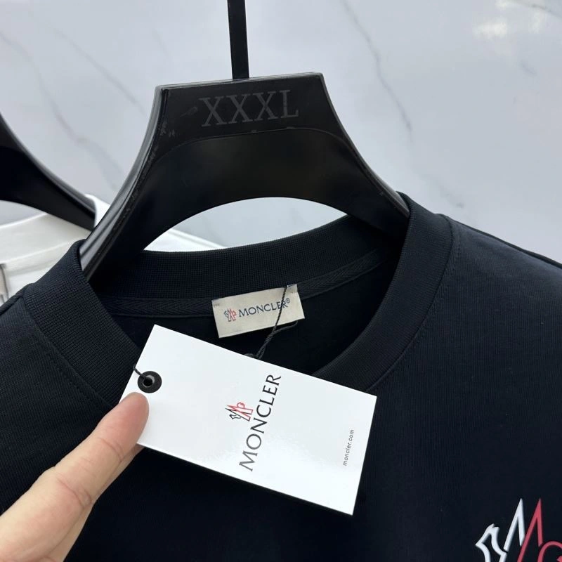 Brand-authenticated Moncler T-Shirts