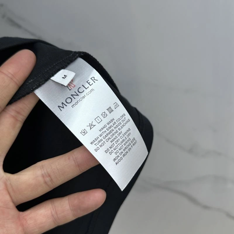 Brand-authenticated Moncler T-Shirts