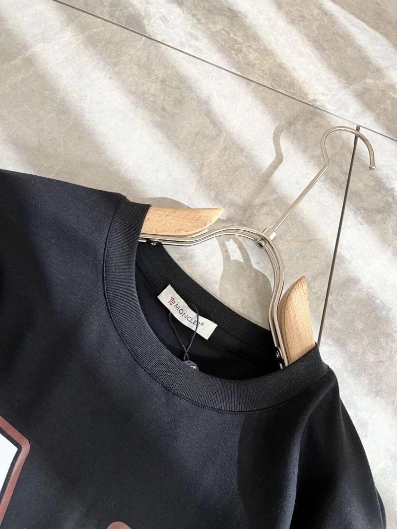 Top mirror Moncler T-Shirts