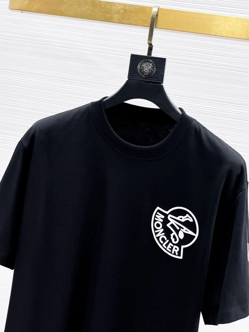 Bargain Moncler T-Shirts
