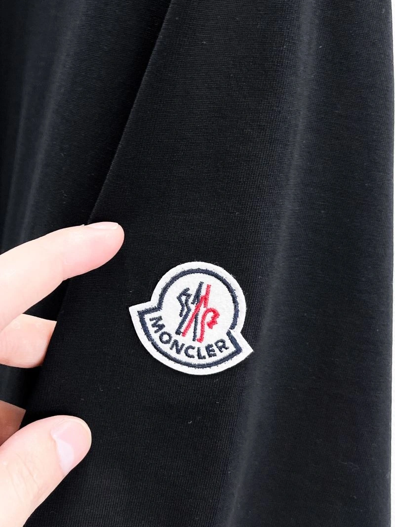 Cut-rate Moncler T-Shirts