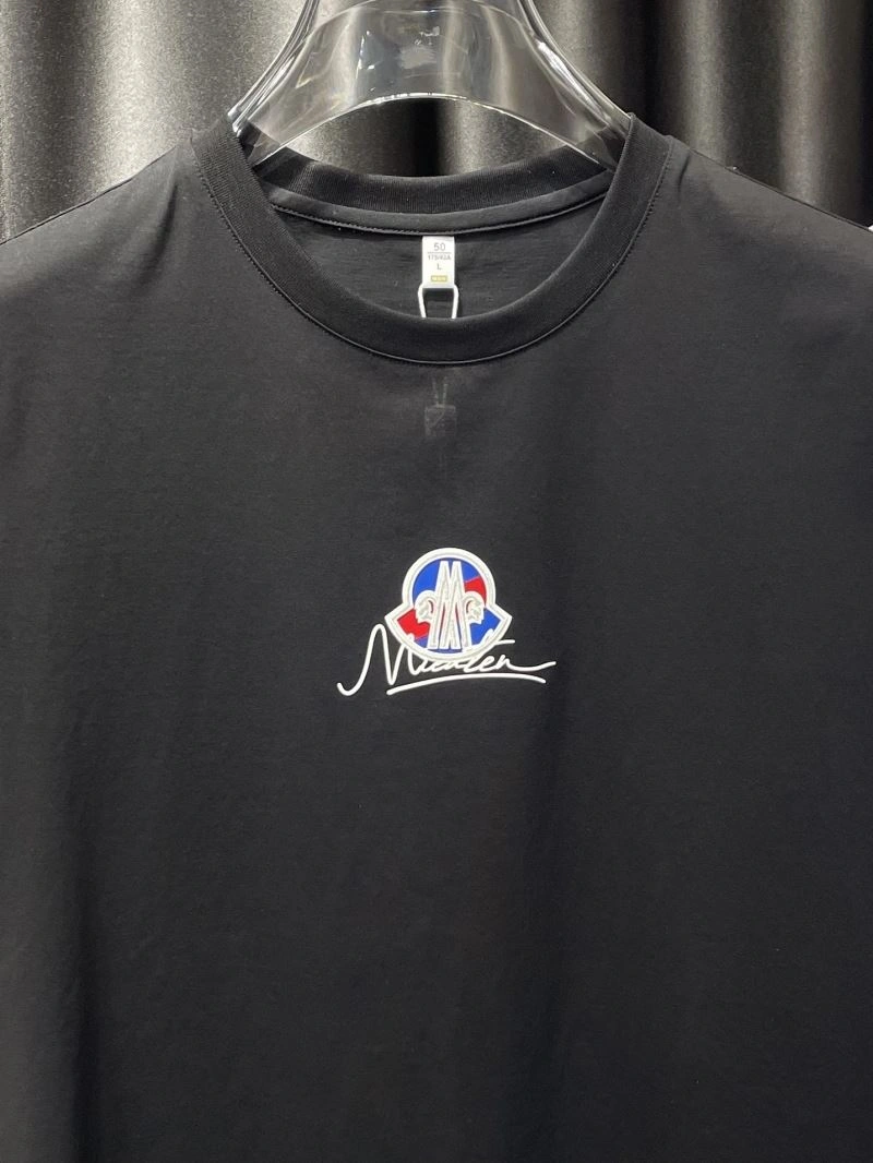 Inexpensive Moncler T-Shirts