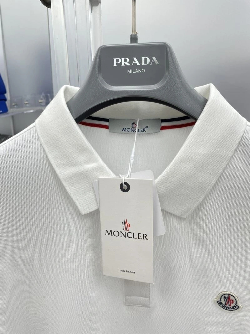 High fidelity Moncler T-Shirts