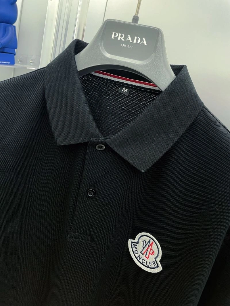 Bargain Moncler T-Shirts