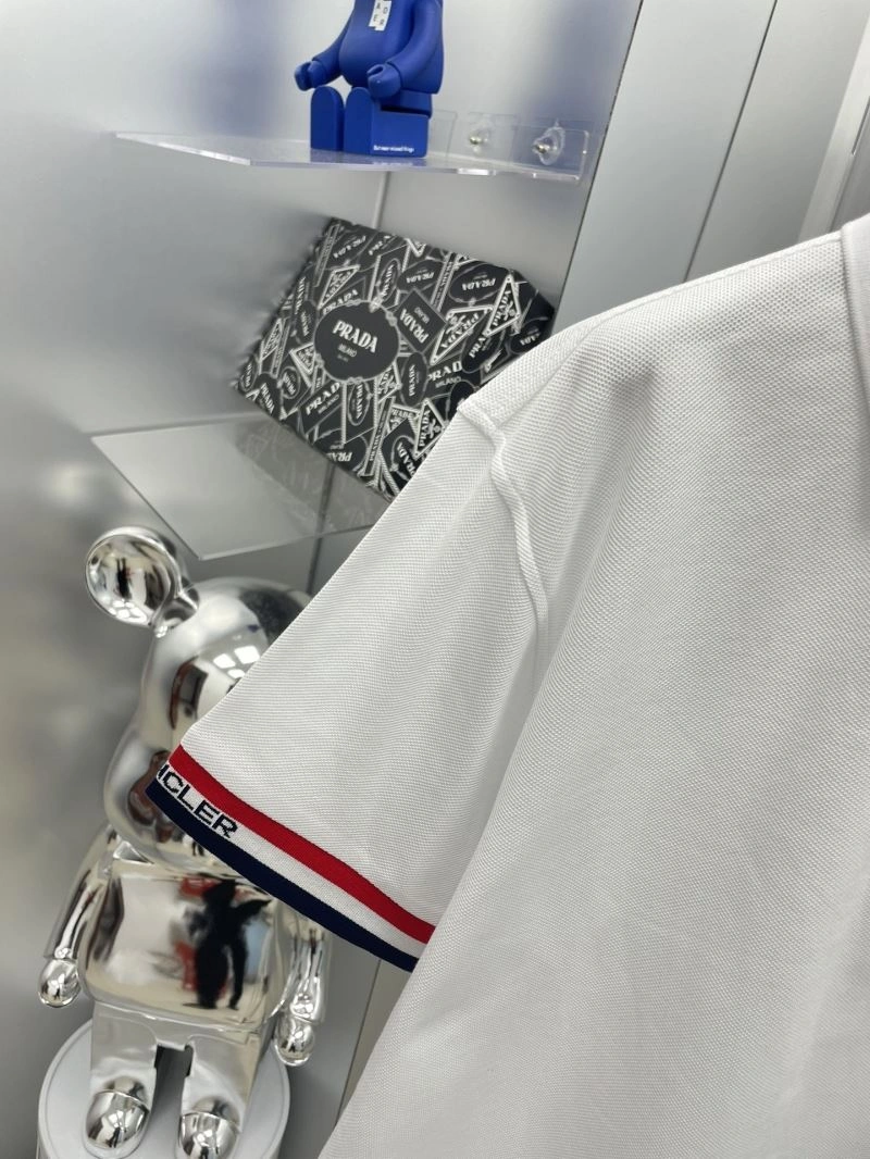 Cut-rate Moncler T-Shirts