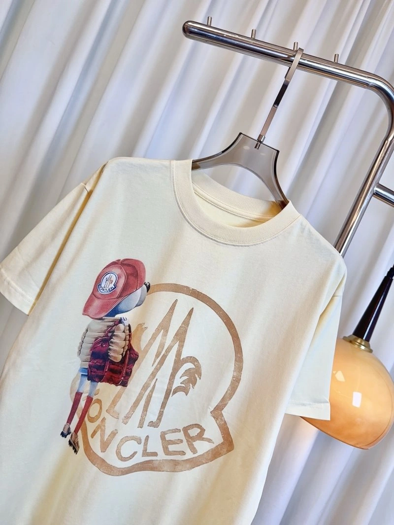 Bargain Moncler T-Shirts