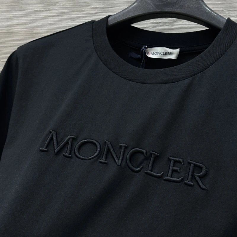 Cut-rate Moncler T-Shirts