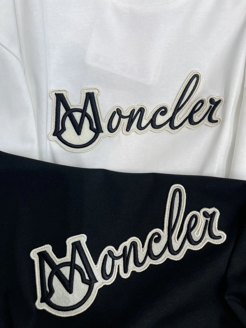 Cut-rate Moncler T-Shirts