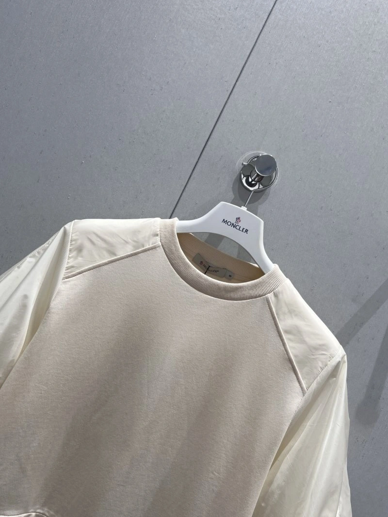 Inexpensive Moncler T-Shirts