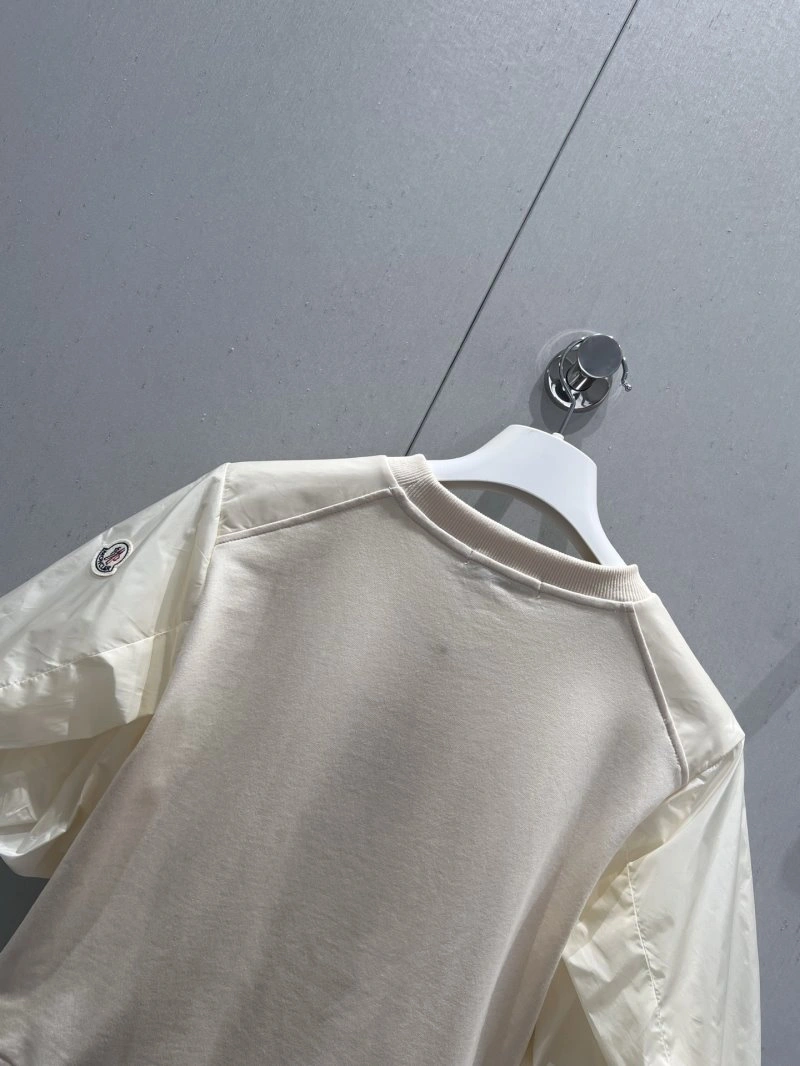 Inexpensive Moncler T-Shirts