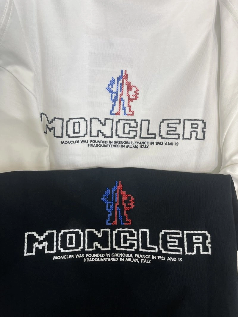 Inexpensive Moncler T-Shirts