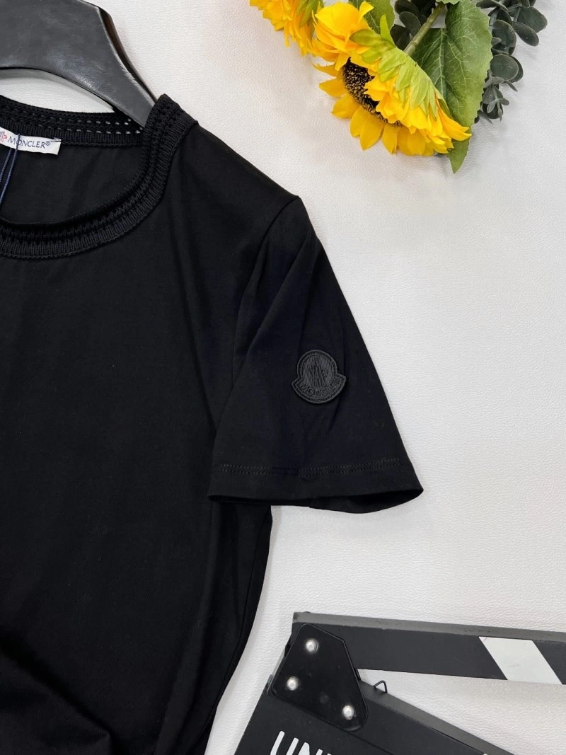 Inexpensive Moncler T-Shirts