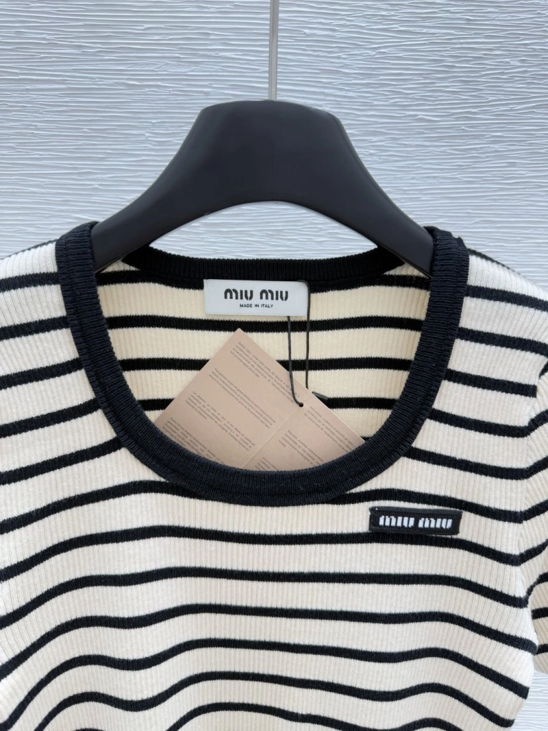 Exact replica Moncler T-Shirts