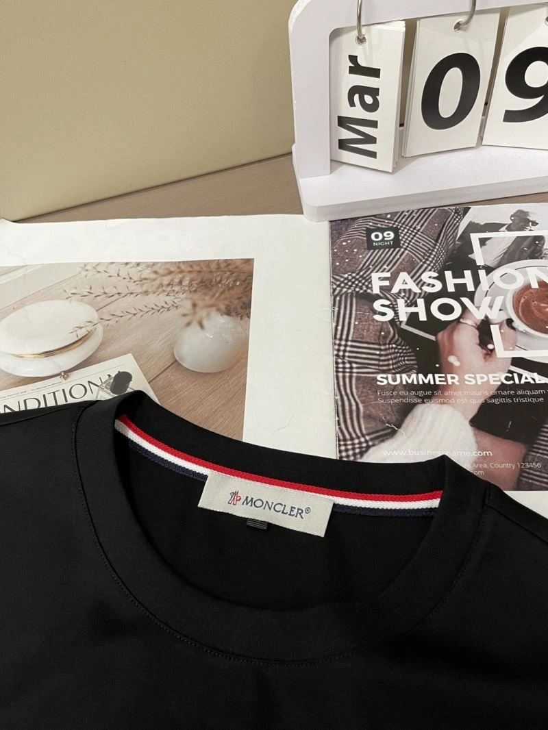 Top match Moncler T-Shirts