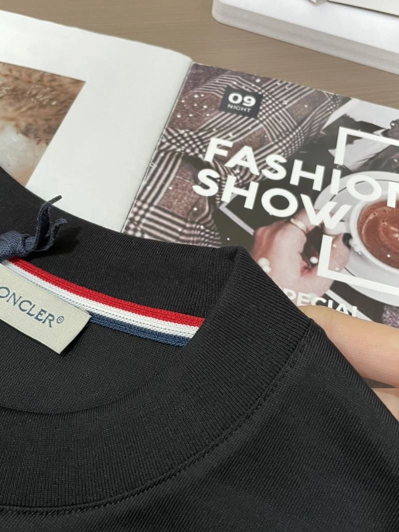 Brand-original Moncler T-Shirts