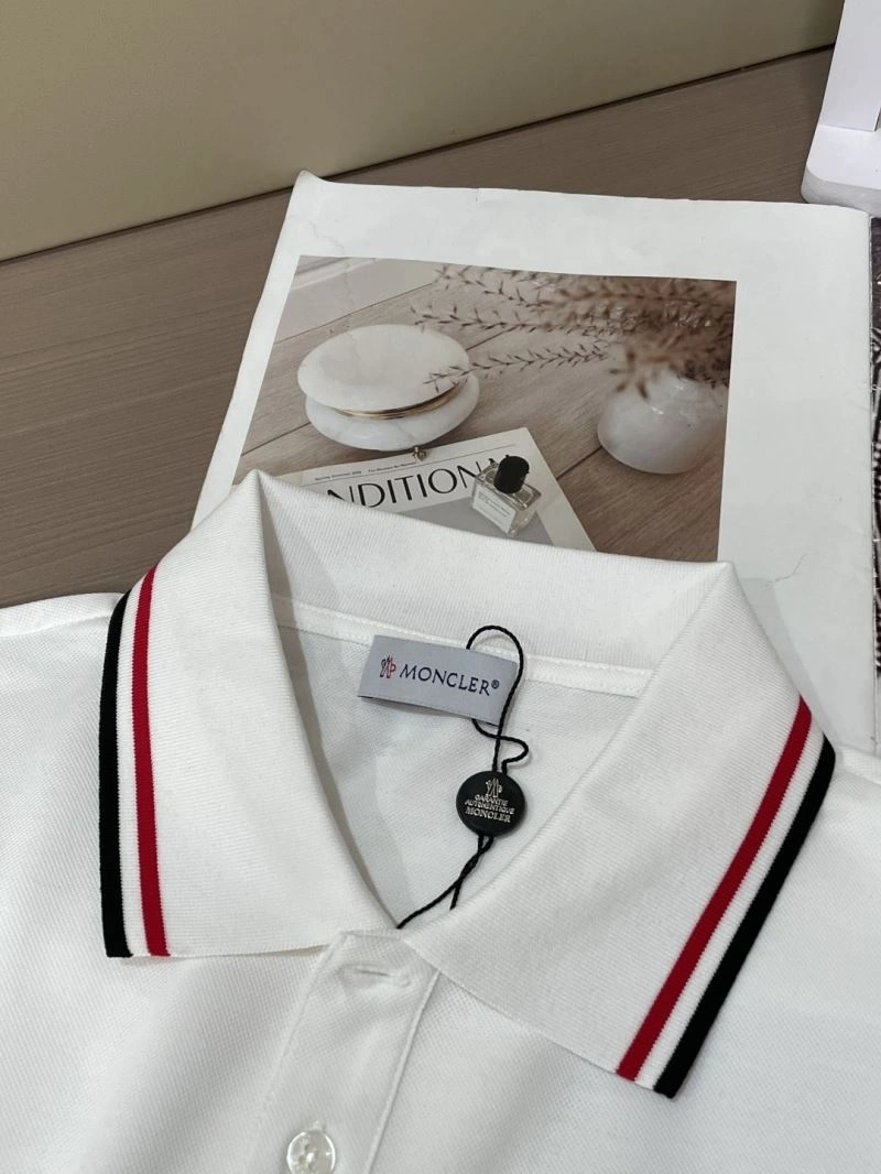 Bargain Moncler T-Shirts