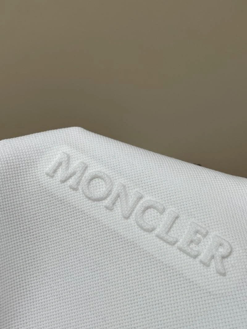 Bargain Moncler T-Shirts