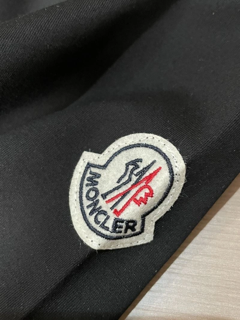 Bargain Moncler T-Shirts