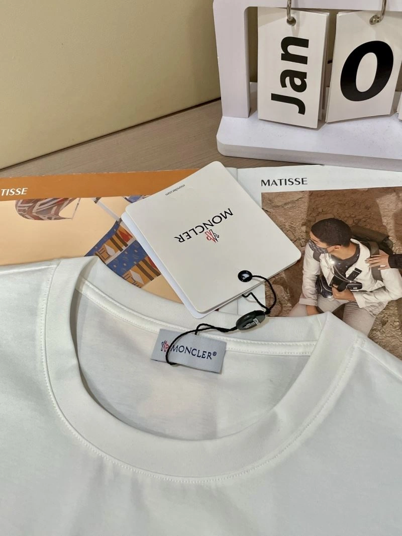 Real Moncler T-Shirts