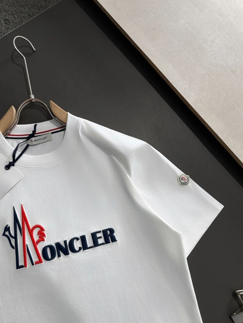 Low-cost Moncler T-Shirts