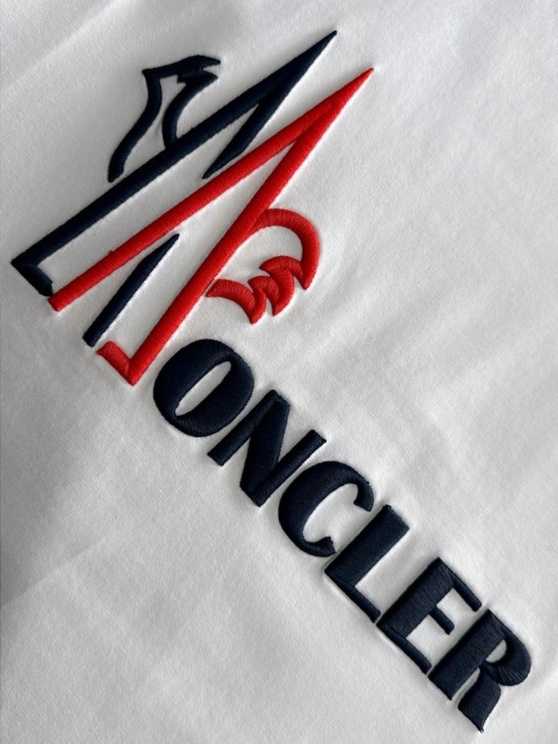 Low-cost Moncler T-Shirts