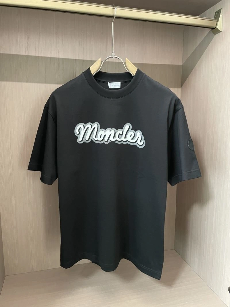Inexpensive Moncler T-Shirts