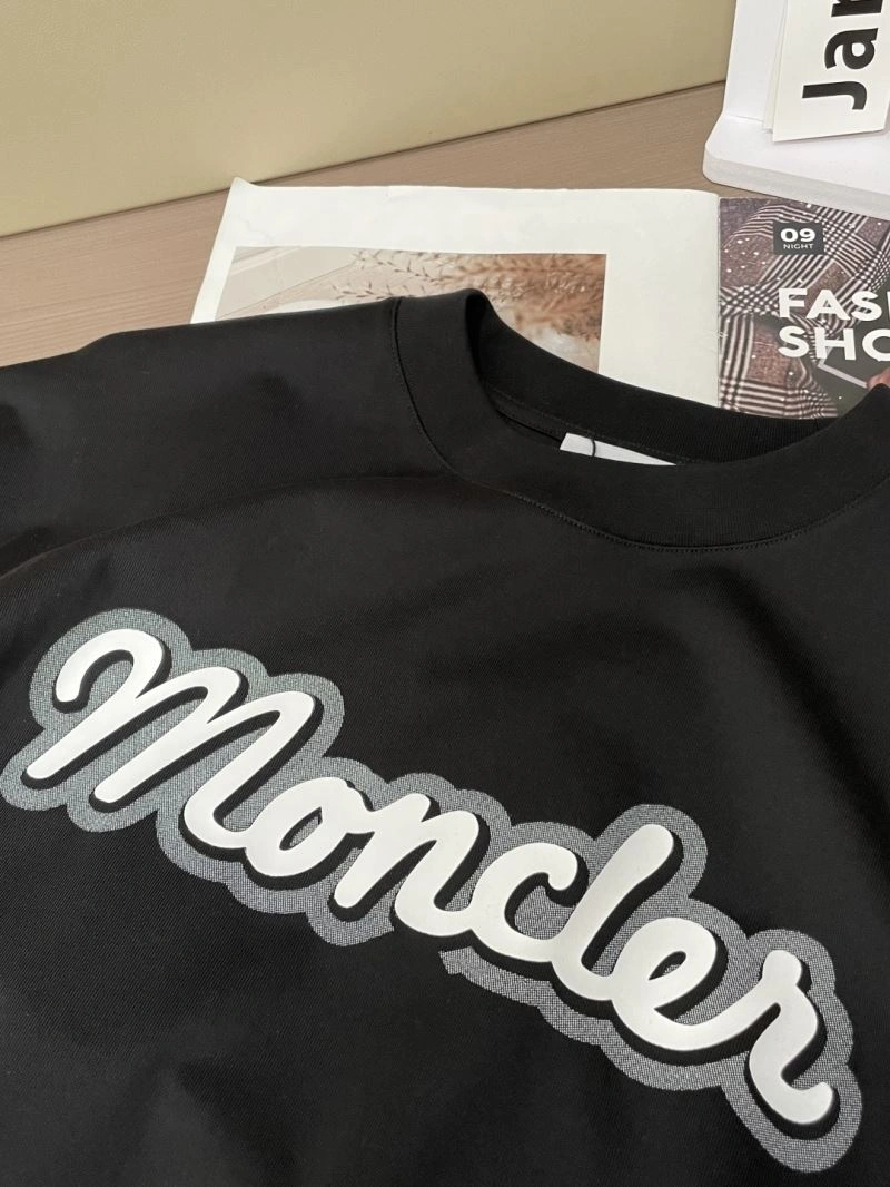 Inexpensive Moncler T-Shirts