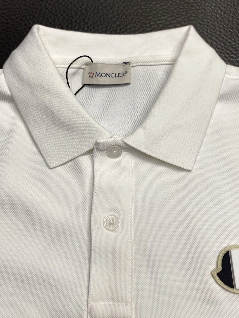 Inexpensive Moncler T-Shirts