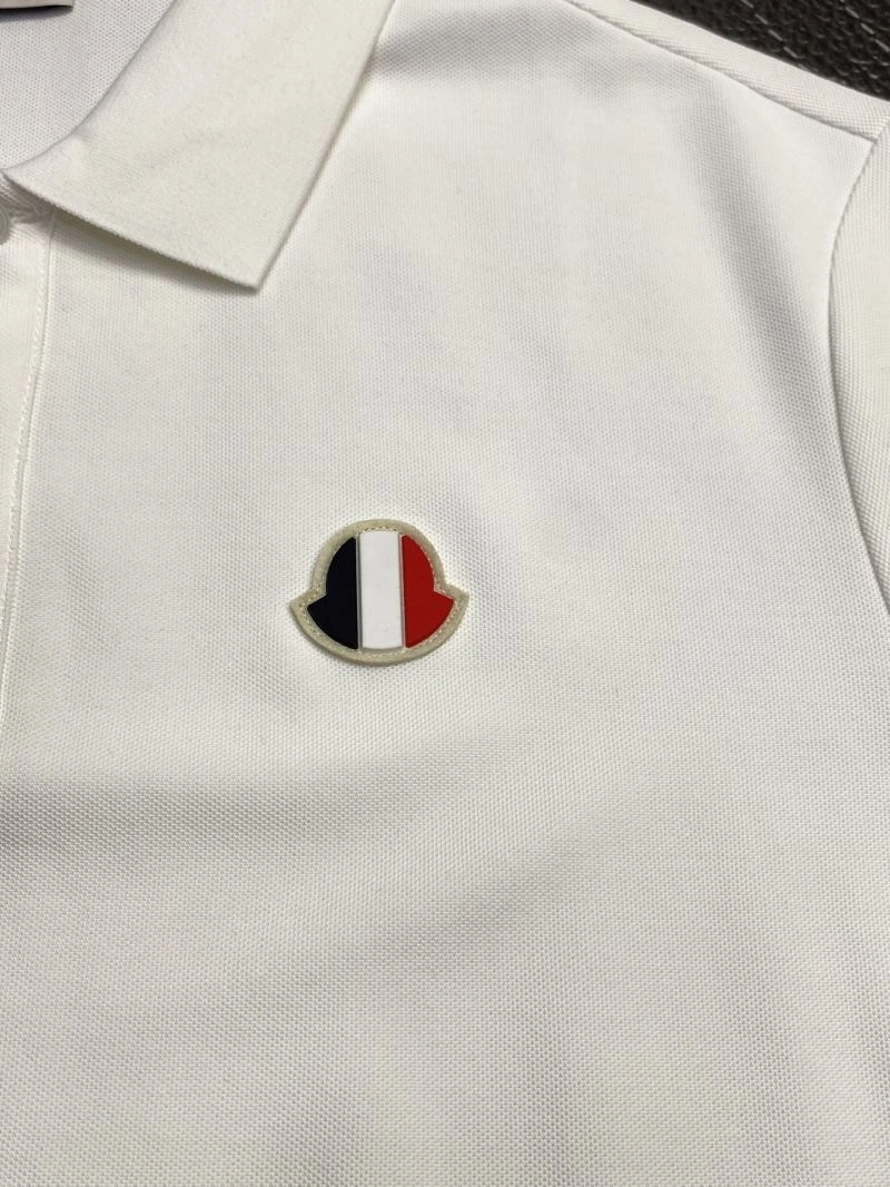 Inexpensive Moncler T-Shirts